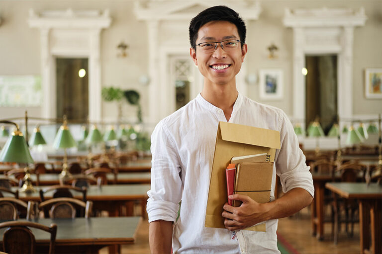 Five Ways to Build an Outstanding Student Profile for University - SIS ...